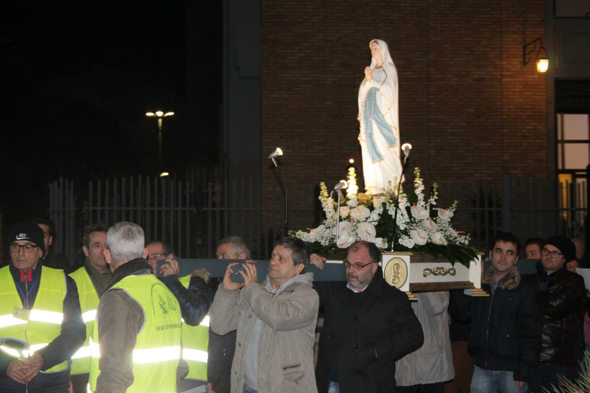 Processione Madonna di Lourdes
